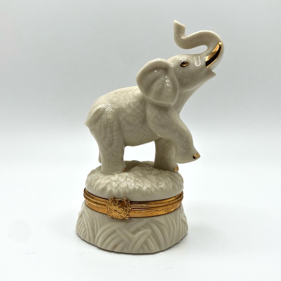 Lenox | Accents | Lenox Treasure Box With 24k Gold Charm 35 Good Luck ...